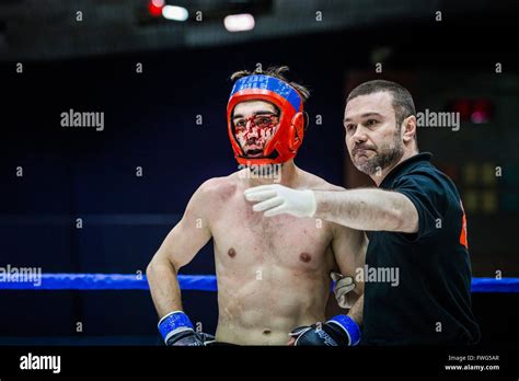 Ufc Fighter Throws Up Blood At Angela Link Blog