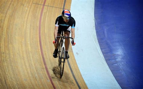 Reporter Simon Coyle Tries Out Track Cycling At Manchester Velodrome Manchester Evening News