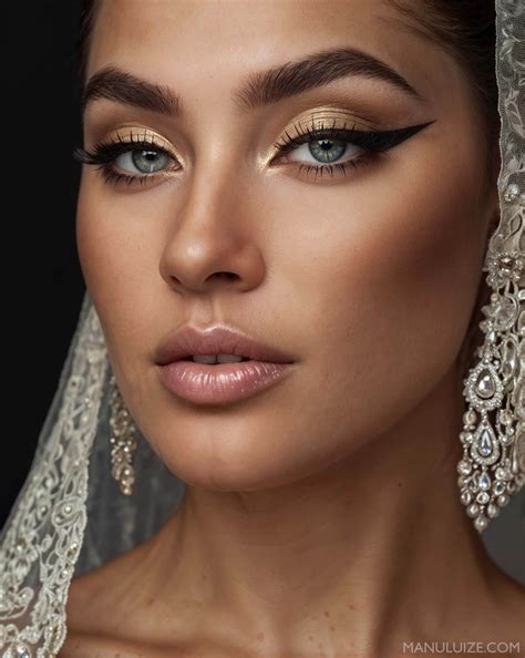 30 Stunning Glam Bride Makeup Ideas For Your Wedding