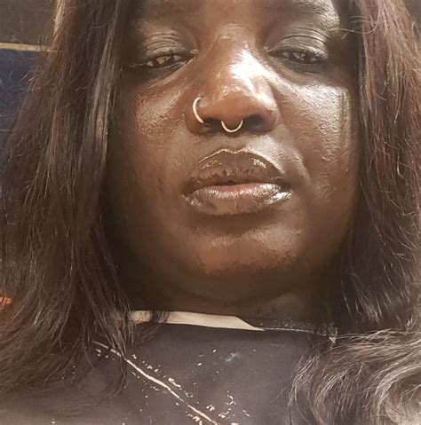 جوليا روبيت Facebook