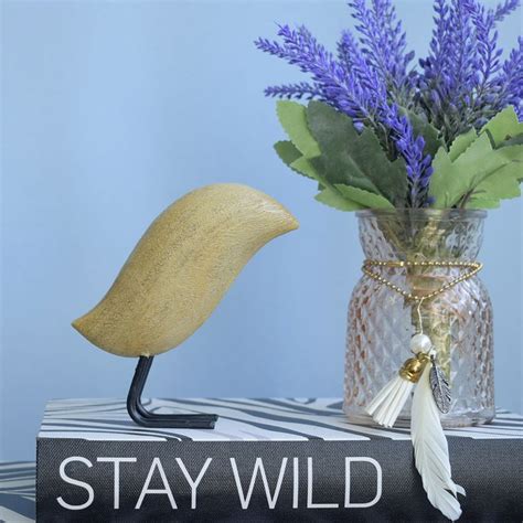 Tem Um Passarinho Lindo Passando Para Te Desejar Uma Tarde Cheia De