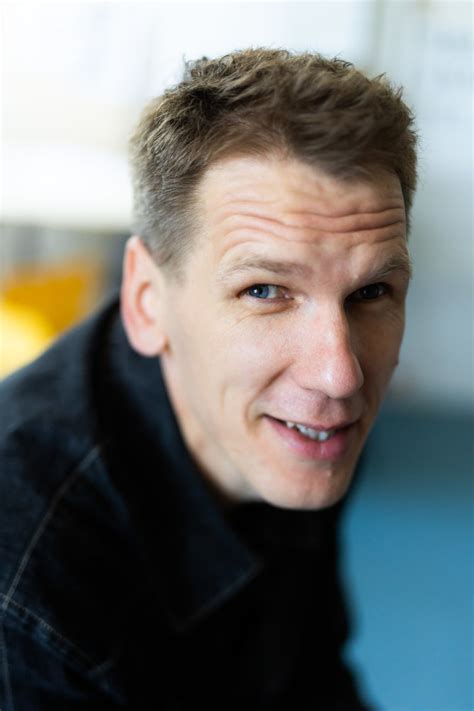 Komikas Domas Raibys „kol Užimtumo Tarnyboje Nėra Komiko Profesijos