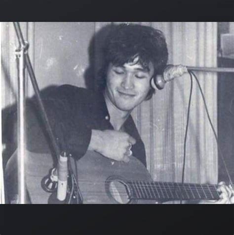 Хайр минь билээ чи