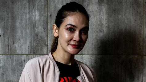 Biografi Artis Luna Maya