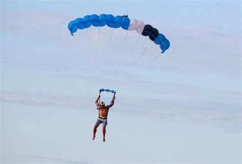 Naked Skydivers Bid For World Record In Plea For British Unity Reuters