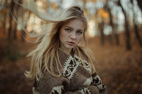 Blonde Woman Wallpapers Wallpaper Cave