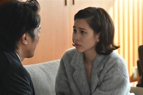 （写真）草なぎ剛主演『嘘の戦争』第5話に真飛聖が出演、水原希子はキャビンアテンダントに エンタメ ニュース ｜クランクイン！