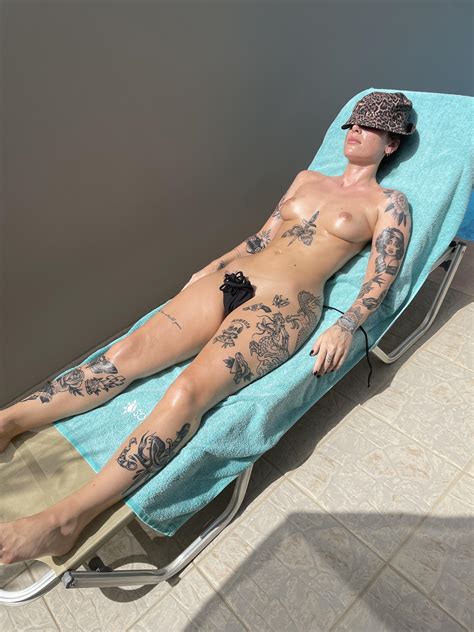 No One Likes Tan Lines Scrolller