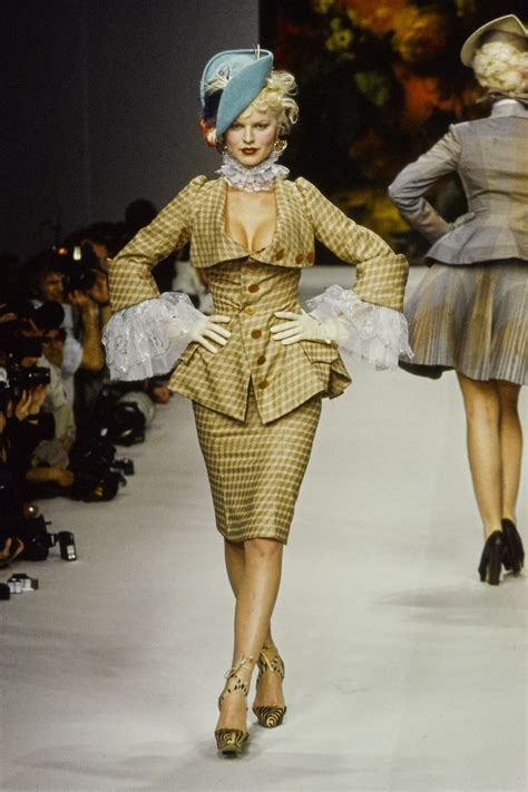 Andreas Kronthaler For Vivienne Westwood Fall 1995 Ready To Wear