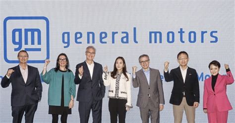 Gm 전기차 한국 생산 가능캐딜락 리릭에 담긴 전기차 전략