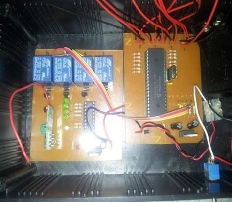 Traffic Light Circuit 4 0 The Traffic Light Sequences 4 1 The Normal Download Scientific