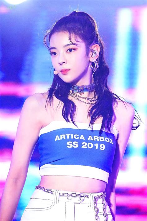 Mint Candy🌿 On Twitter Itzy Kpop Girls Best Friend Outfits