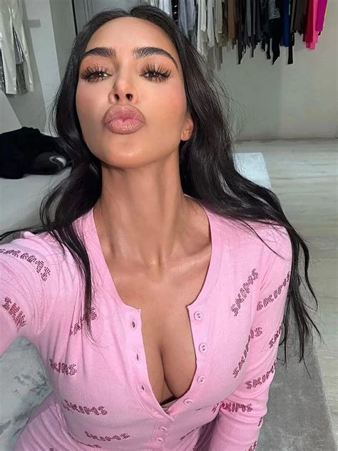 Traptox Cómo Es El Tratamiento Estético Furor Del Verano Que Hace Kim Kardashian Para Tener Un