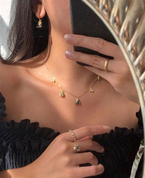 Heyhegia Shared A Photo On Instagram Jewelry Jewelry Model Jewelry