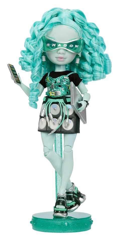 Doll Shadow High Fashion Doll Berrie Skies Green Tips For