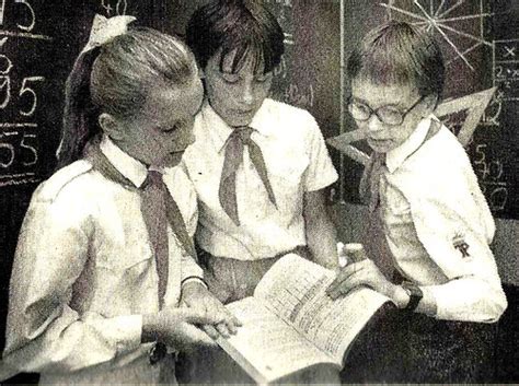 Ddr Schulklasse Thälmannpioniere Jungpioniere Freie Deuts… Flickr