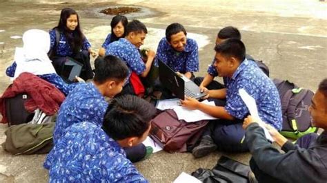 Remaja Seksualitas Dan Proses Perkembangan Diri Kh