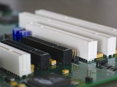 PCI Express Details Announced MegaGames