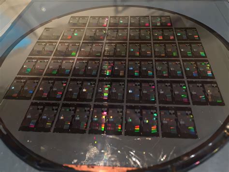 Engineers Achieve Efficient Integration Of Quantum Dot Lasers On