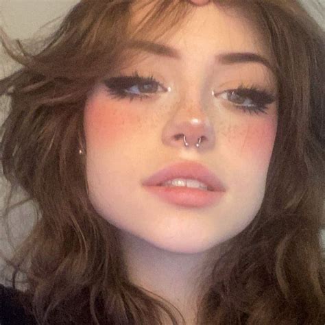 Hannah Owo Shethey On Twitter Grunge Eye Makeup Emo Makeup