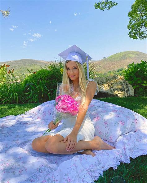 Heather Locklear Has At Home College Graduation For Daughter Ava Us