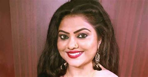 ബന്ധുവായ യുവതിയെ സെക്സ് റാക്കറ്റിന് കൈമാറാൻ ശ്രമിച്ചെന്ന കേസിൽ നടി മിനു മുനീർ കസ്റ്റഡിയി