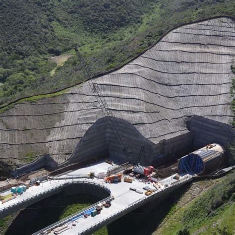 Pdf The Details In The Devils Slide Tunnel San Mateo County