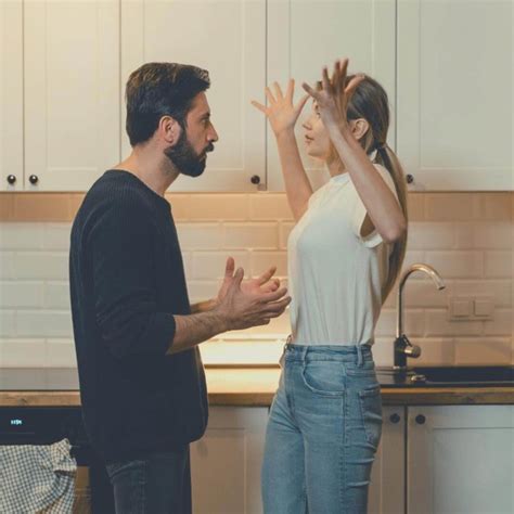 Reactive Abuse Definition Causes Symptoms And How To Deal With It