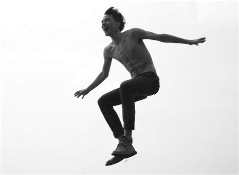 Pin by Duy Nguyễn on Ref poses Human poses reference Jumping poses Male pose reference