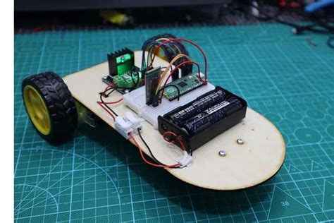 Simple Bluetooth Controlled Car Raspberry Pi Pico