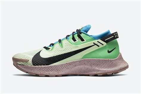 Nike выпустила кроссовки для бега по бездорожью - Спорт - WEACOM.RU