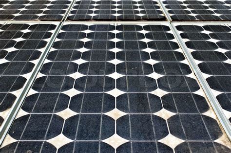 Solarzellen fangen die Energie der Sonne | Stock Bild | Colourbox