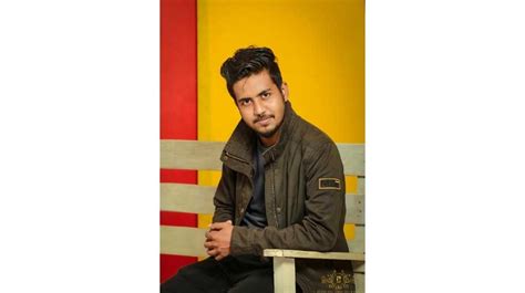 Arshan Parvez Appearing As Judge Of A Photo Contest Bangladesh Post