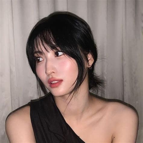 Stunning Icons Of Momo From Twice