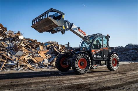 Bobcat R Series Waste Expert Telehandlers Show Their Mettle