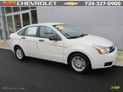 2009 White Suede Ford Focus Se Sedan 111280398 Photo 6