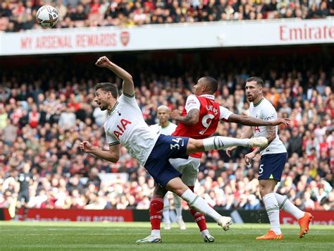 Lenglet To Start The Barca Exodus