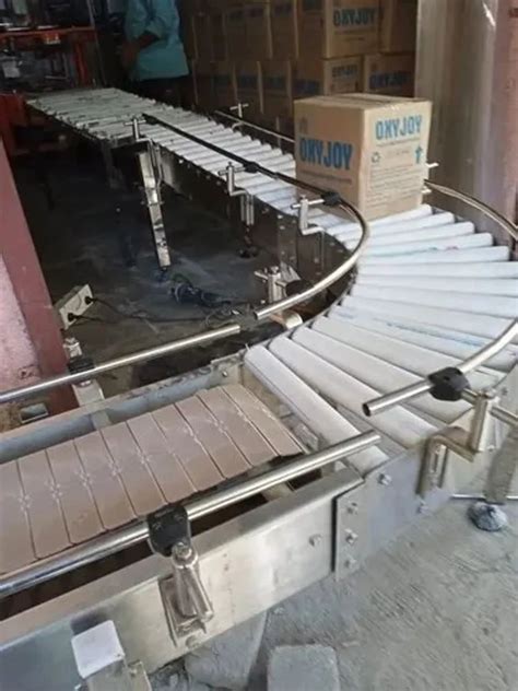 Stainless Steel Gravity Roller Conveyor Roller Diameter 80mm Capacity 150 Kg Per Feet At Rs