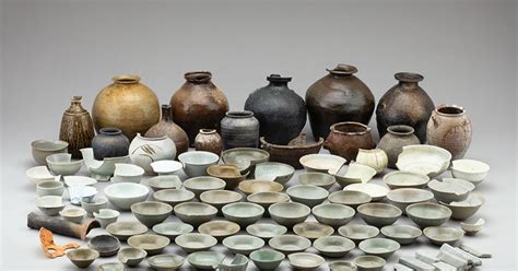 군산 바다서 건진 고려청자… 잠자던 유물 356점 나왔다