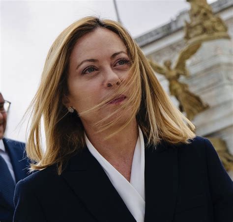 Sondaggi Politici Fratelli Ditalia Supera Il 30 Chi Cresce Di Più Fra I Partiti