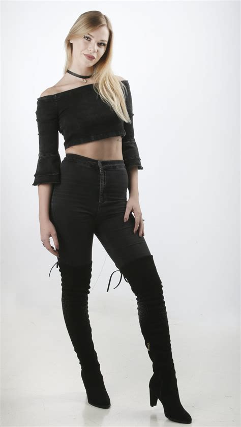 Sunshine Girl Breahna Toronto Sun