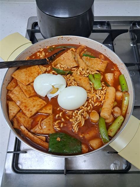 집에서 만든 떡볶이 음식 여행 에펨코리아
