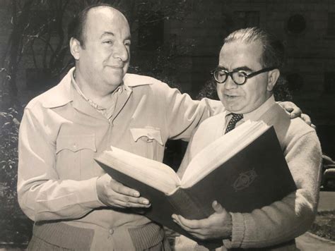 Wenceslao Roces Y Pablo Neruda Camaradas Del Exilio Y La Revolución