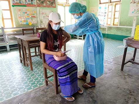 မိုင်း‌ငေါ့မြို့တွင်ကိုဗစ် ၁၉ရောဂါကာကွယ်ဆေးကိုအသက် ၁၈ နှစ်နှင့်အထက်ပြည်သူ ၁၇၅ ဦးတို့ အားကာကွယ