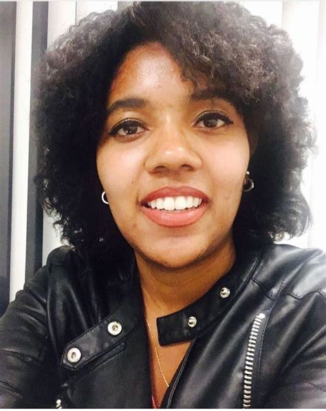 Conheça A História De Elisa De Andrade