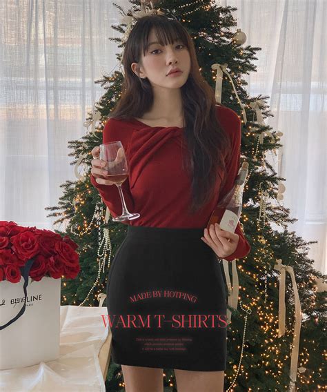 핫핑 투웨이연출 하객룩추천💫 Made 로비스 슬림핏 오프숄더 꼬임 기모 긴팔티셔츠 44~110 빅사이즈오프숄더 체형커버 기모안감 겨울신상 간절기코디 모임룩 격식룩