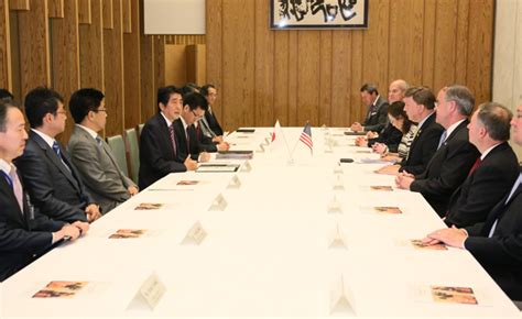 会见美国众议院军事委员会战略军小委员会委员长罗杰斯总理动向日本国首相官邸