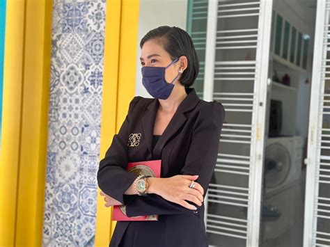 หลังคาโปร่ มาดามฮวงจุ้ย ชี้ชัดทุกปัญหาพลิกชะตาด้วยฮวงจุ้ย