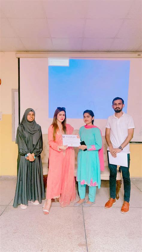 Samra Zafar On Linkedin Readytohelp Nahfidu Teamwork