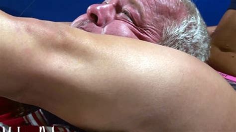 Scissors Circle In Budapest Ring MY LEGS RULE Clips Sale